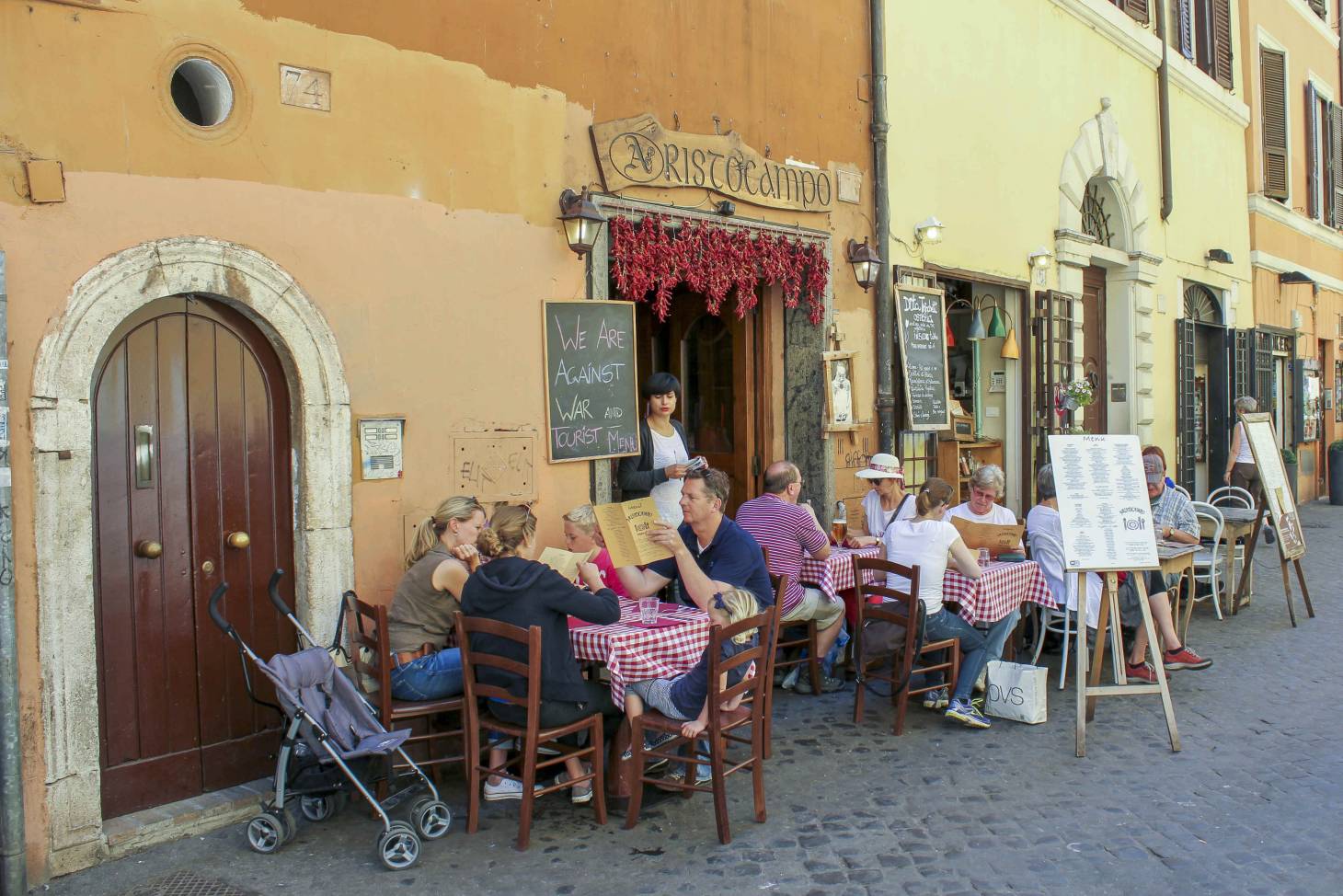 Trastevere: rust in Rome - RonReizen